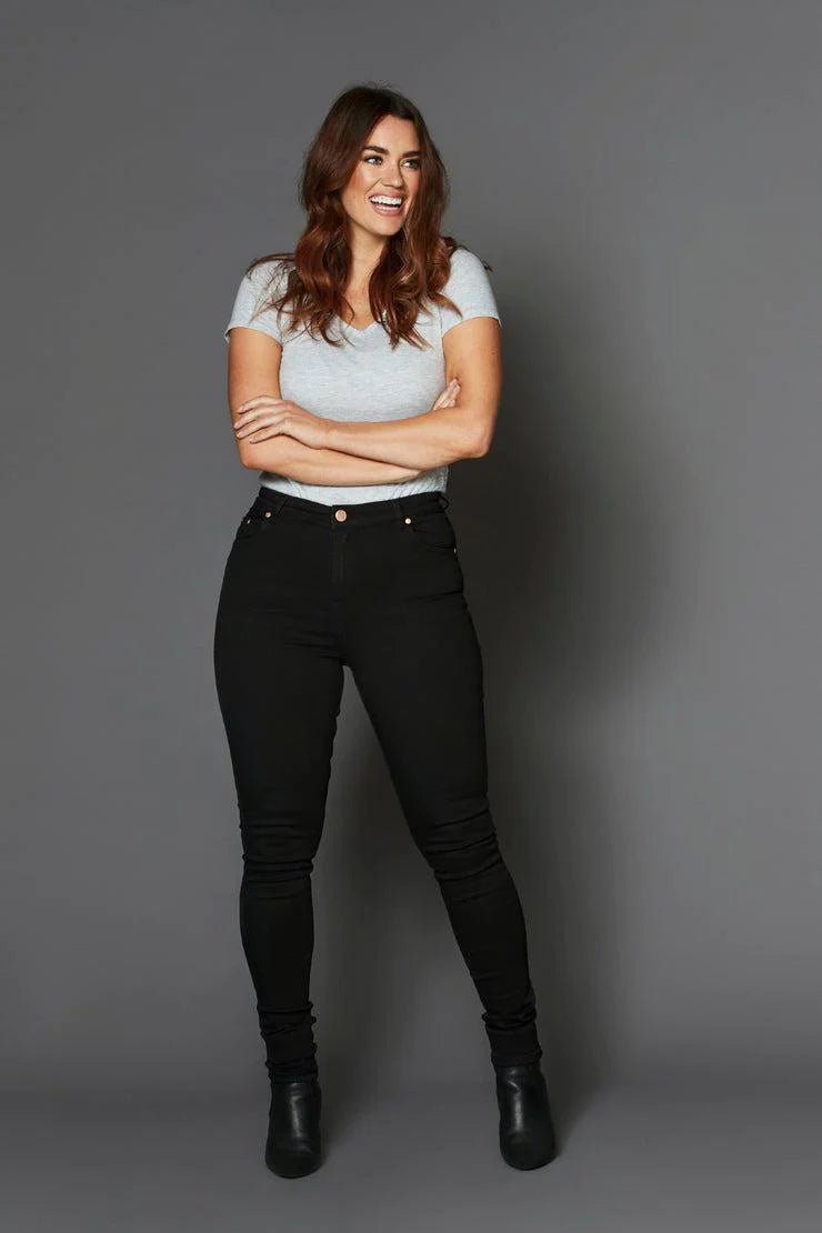 Plus Size Skinny Jeans for Curvy Women | Embody Women™